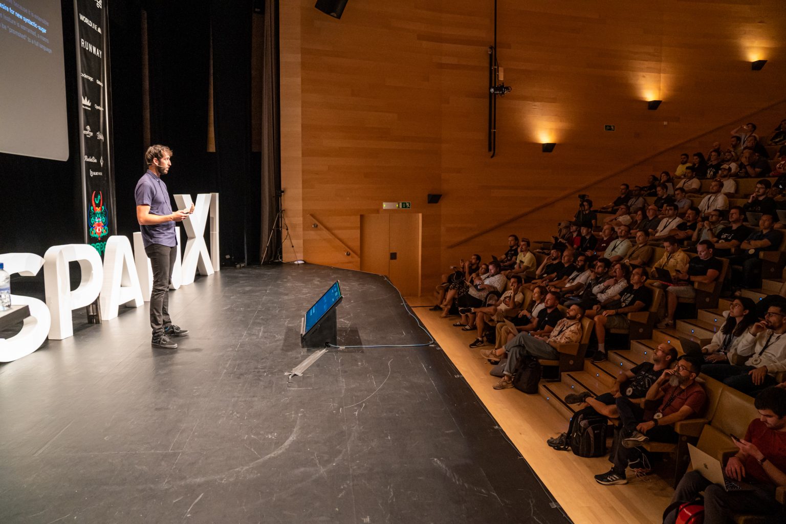 SwiftLee Weekly (read by 27k+ Swift & SwiftUI Developers)